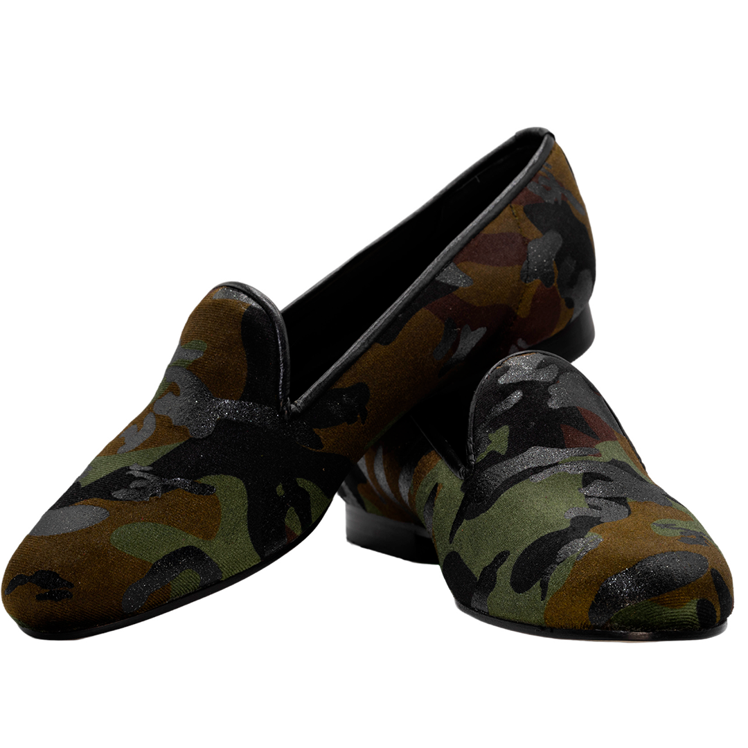 Rambo Material – Ramón Tenza